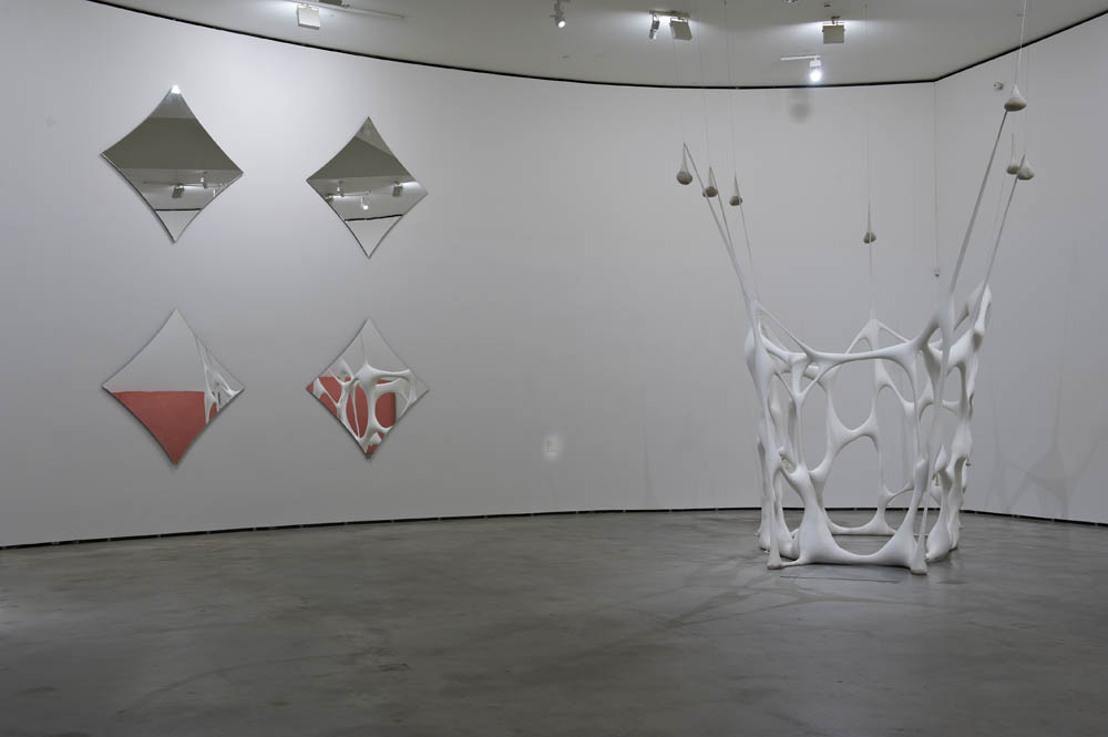 El espejo invertido | Exposición | MACBA Museo de Arte Contemporáneo de ...