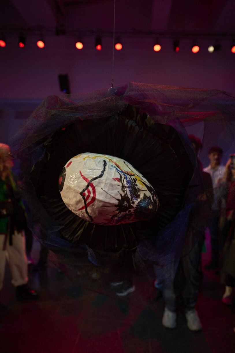Laura Lima: Balé Literal | Exhibition | MACBA Museum of Contemporary ...