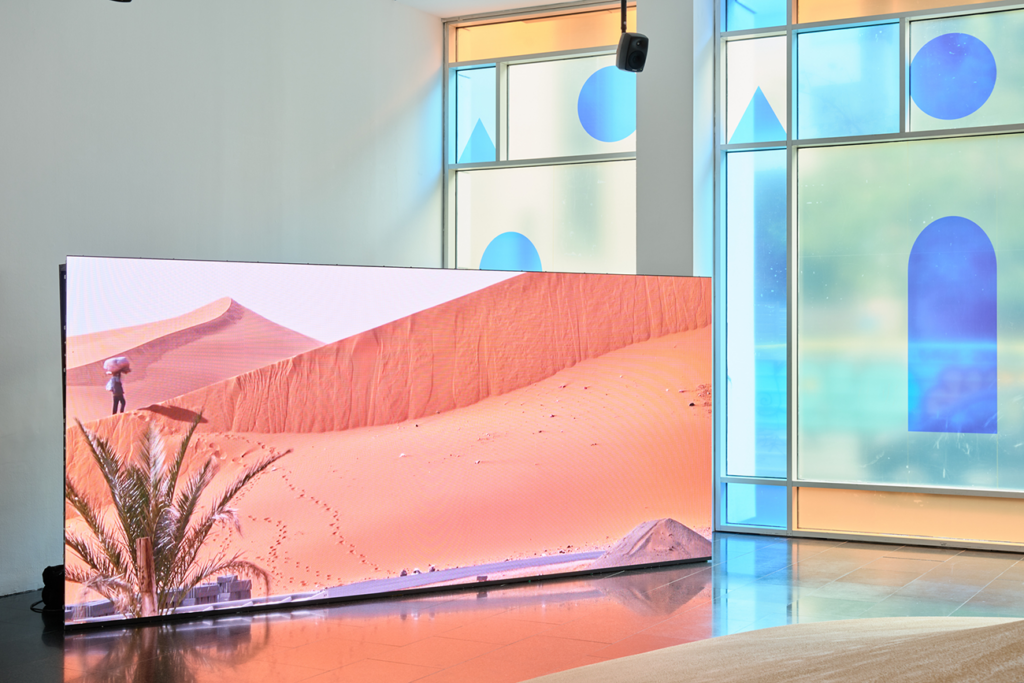 Anna Moreno reflects at MACBA on the limits of utopian architecture ...
