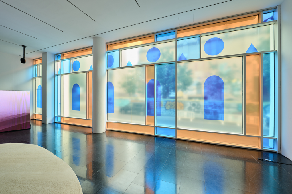 Anna Moreno reflects at MACBA on the limits of utopian architecture ...